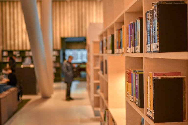 12 Examples of SMART Goals for Librarians - Success in Depth
